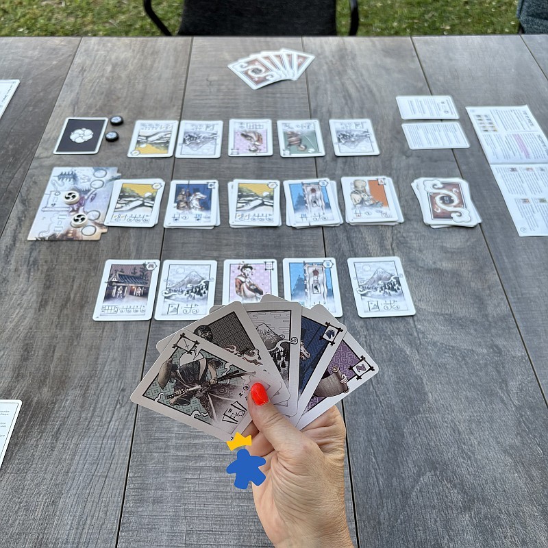 Naishi - Jeu de collection de cartes et d'affrontement à 2 joueurs